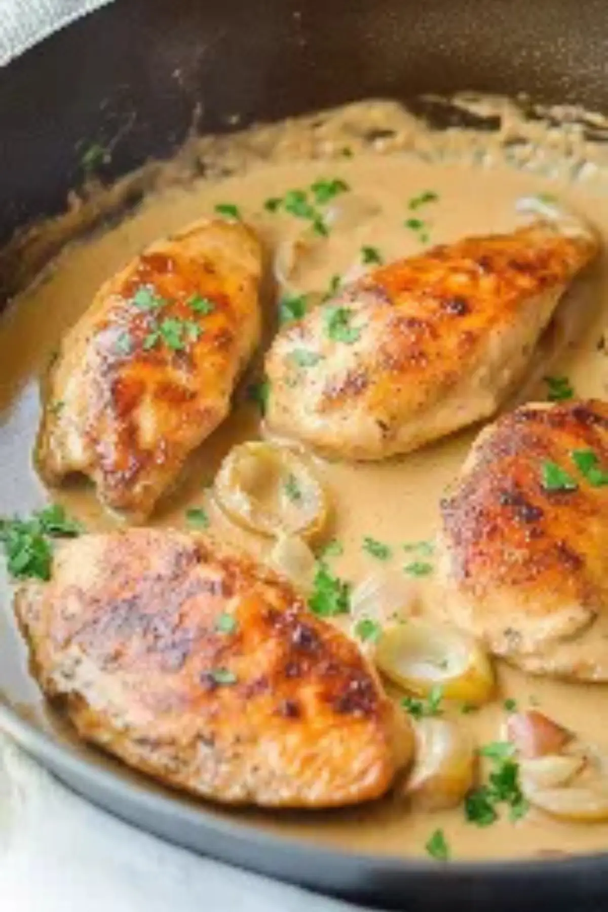 One Pan Creamy Garlic Chicken - Recipes by Lucelle