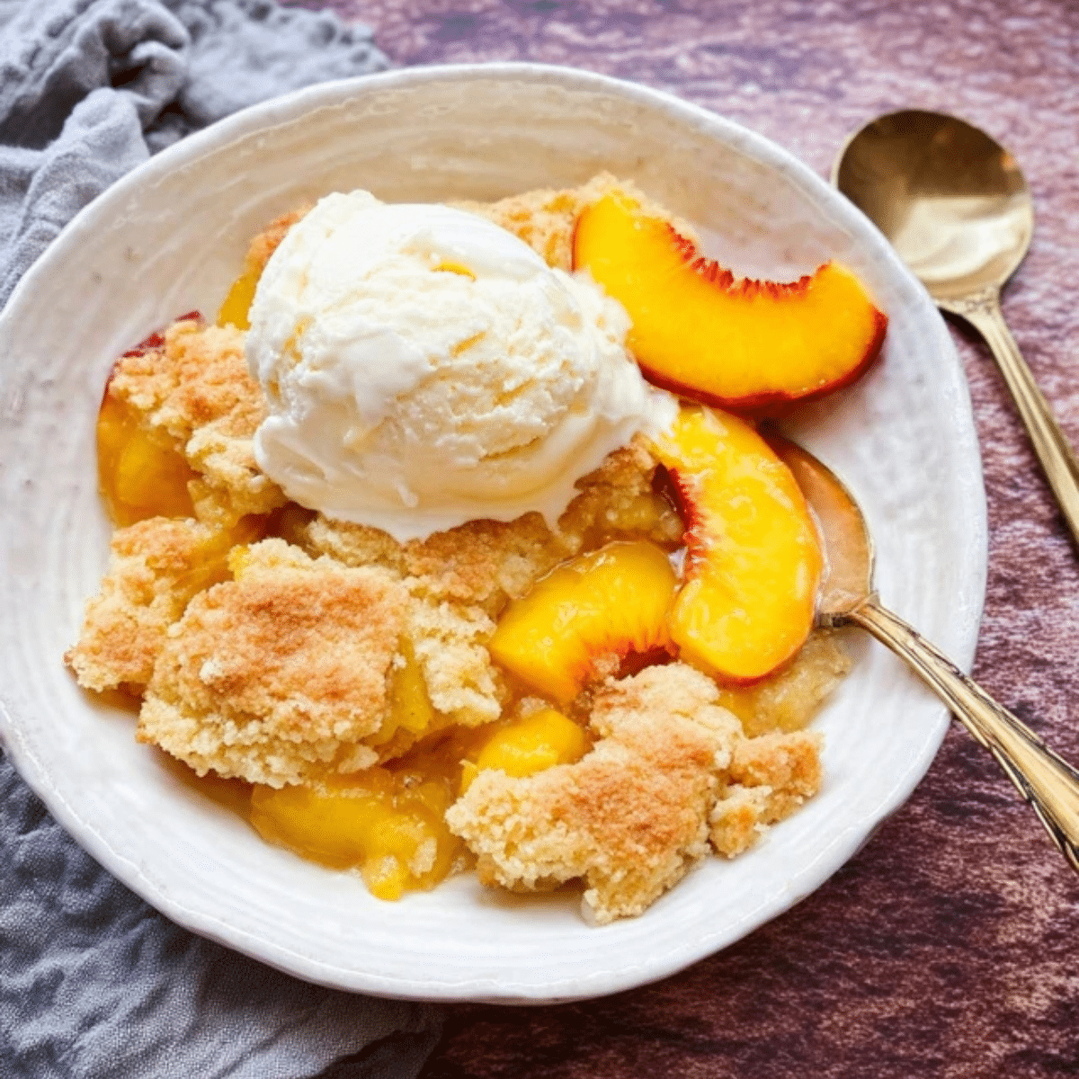 Nectarine Cobbler Recipe: A Summer Classic - Recipes by Lucelle
