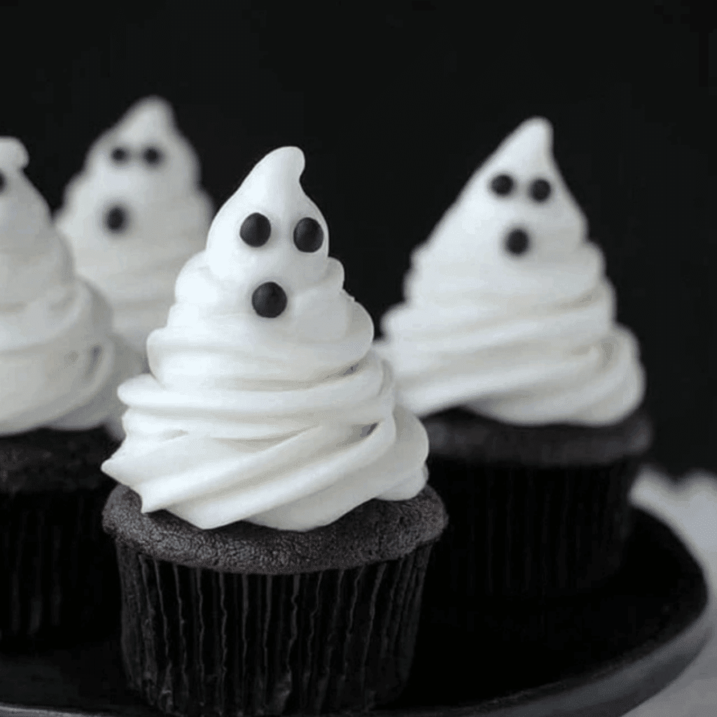 Ghost Cupcakes: A Spooky Sweet Halloween Treat - Recipes by Lucelle