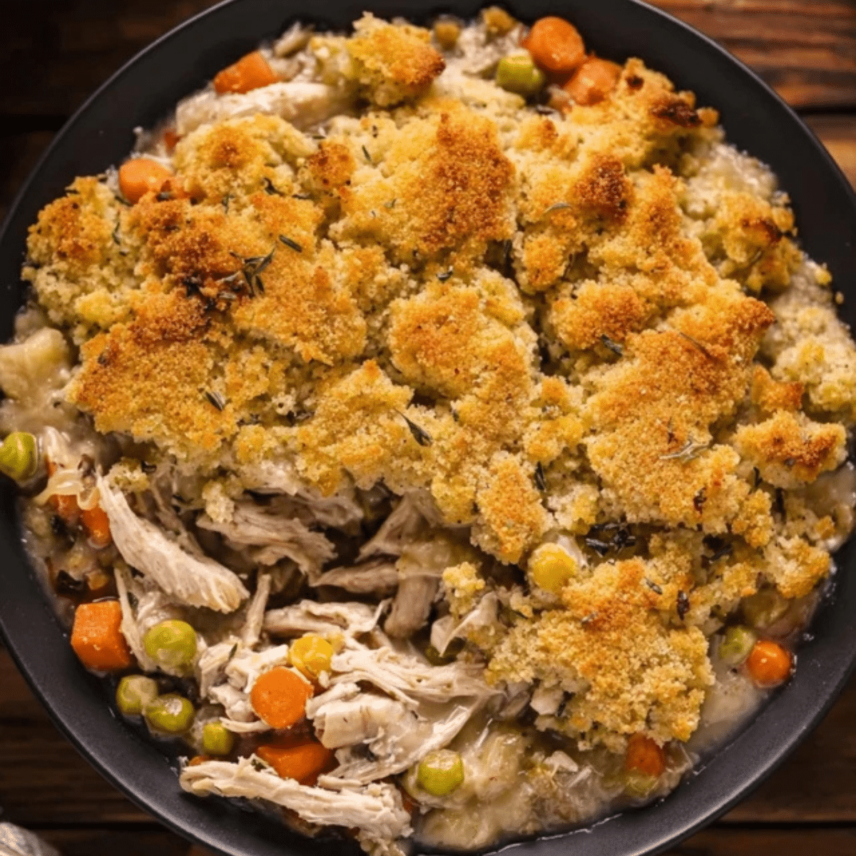 Turkey Pot Pie with Stuffing Crust: A Cozy Comfort Food for Leftovers ...