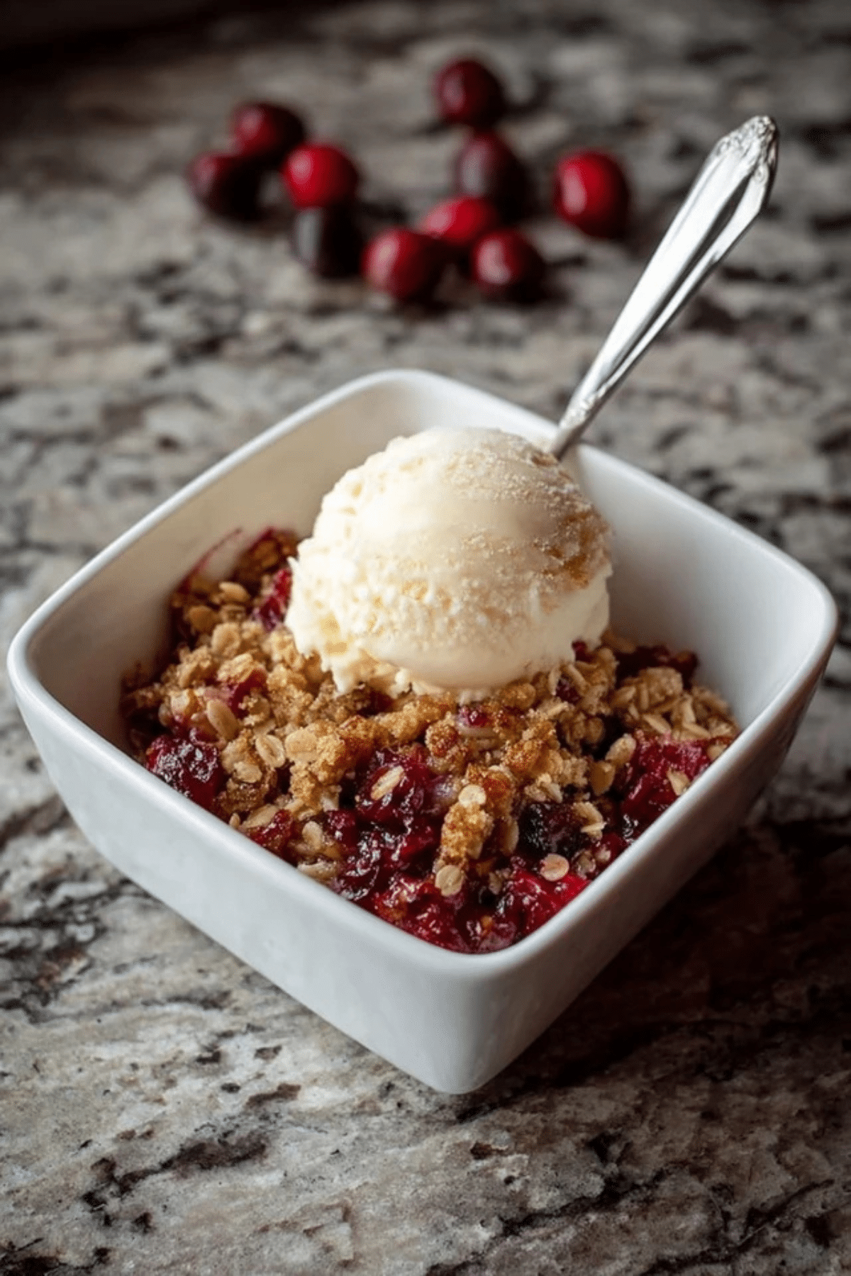 Cranberry Crisp Recipe: A Sweet and Tangy Fall Dessert - Recipes by Lucelle
