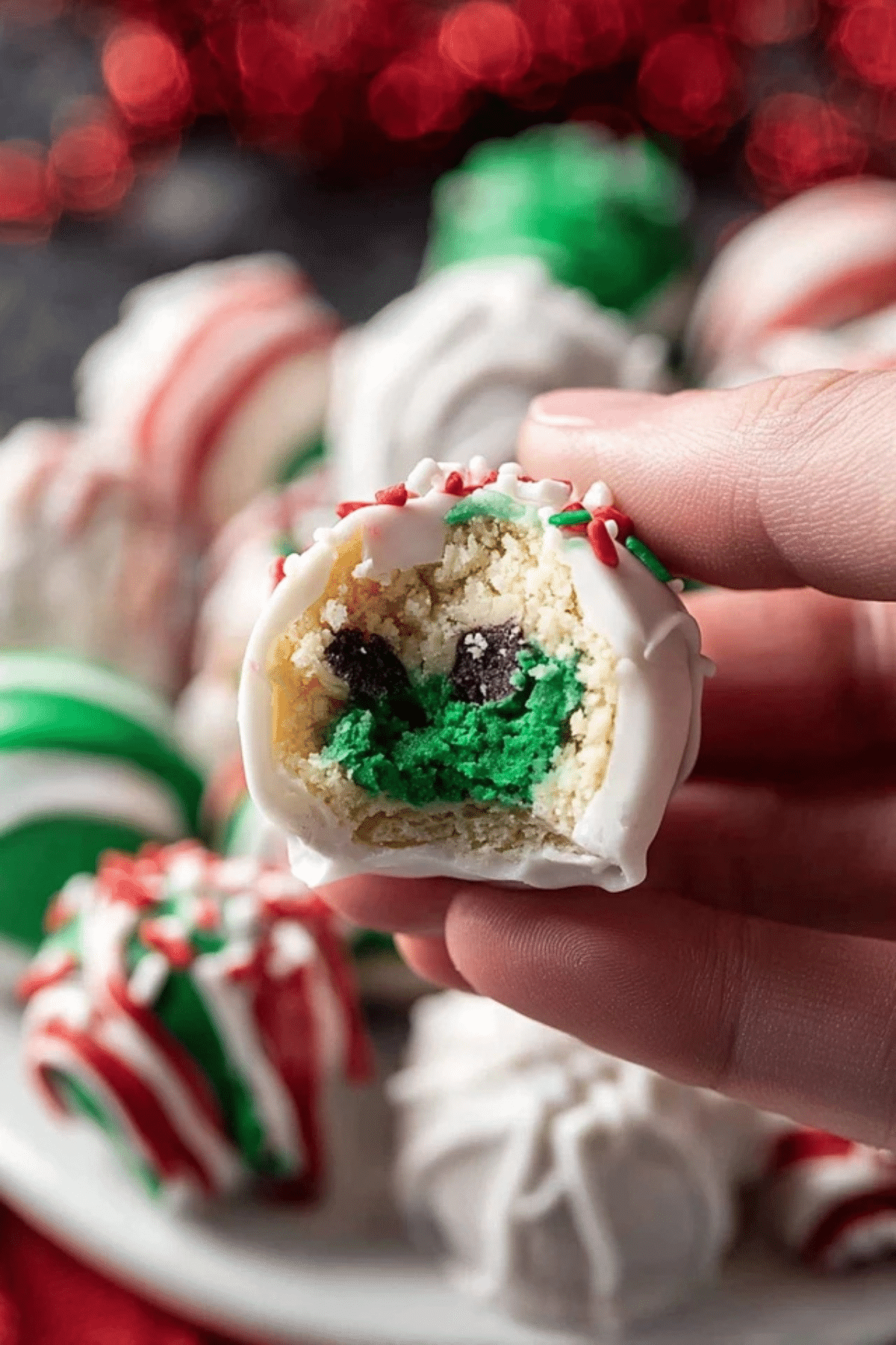 Christmas Oreo Balls Recipe: A Festive No-Bake Treat - Recipes by Lucelle