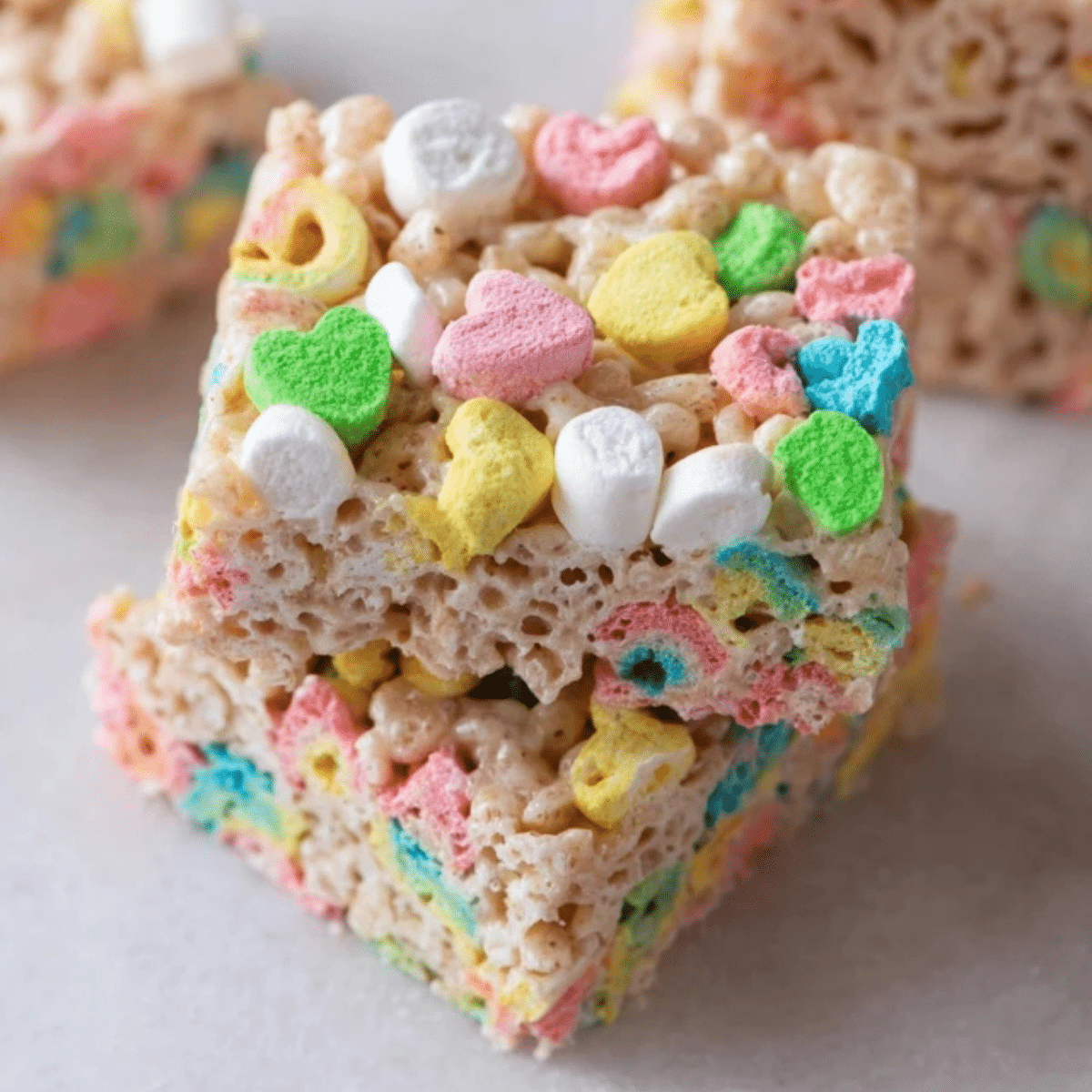 Lucky Charms Rice Crispy Marshmallow Treats – Easy & Magical - Recipes ...