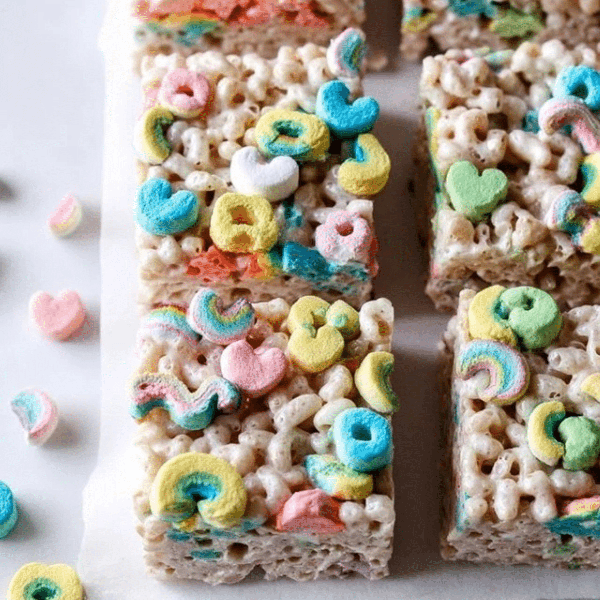 Lucky Charms Rice Krispie Treats – Easy & Gooey - Recipes by Lucelle